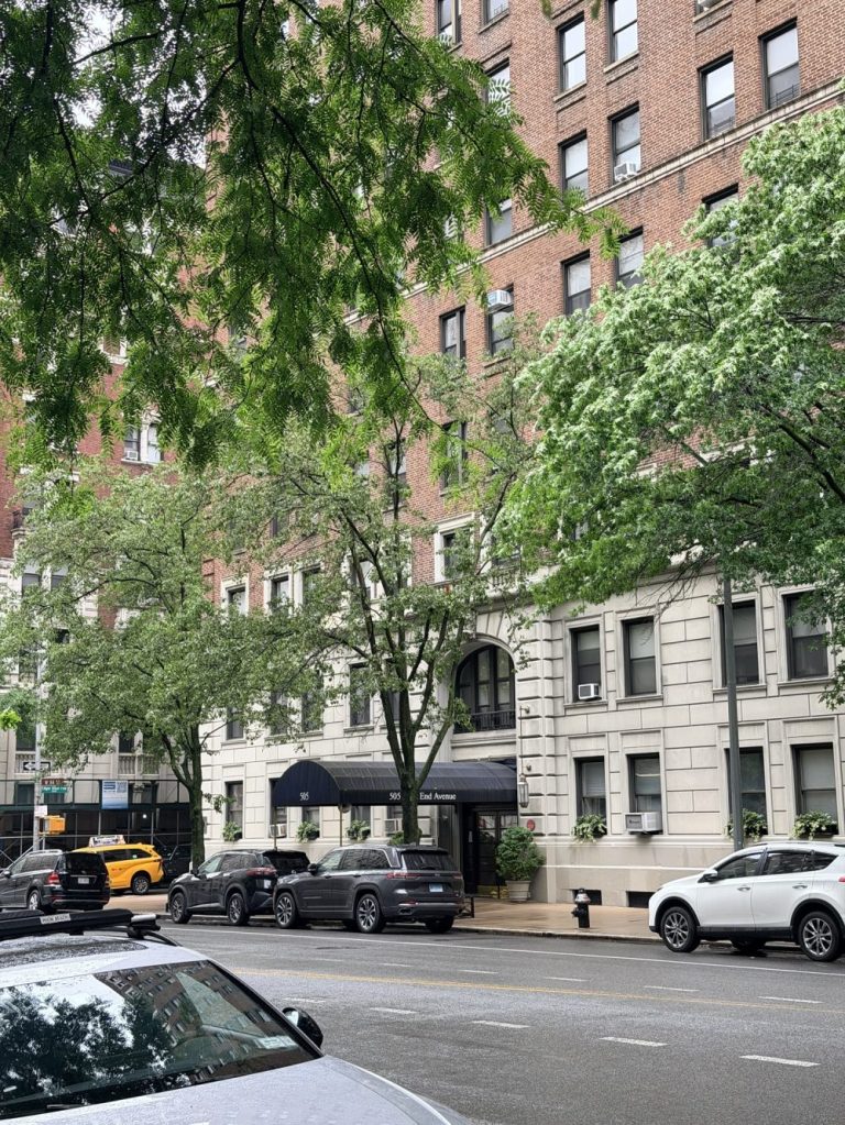 Rachmaninoff’s Apartment, Upper West Side – Intervals | 间奏